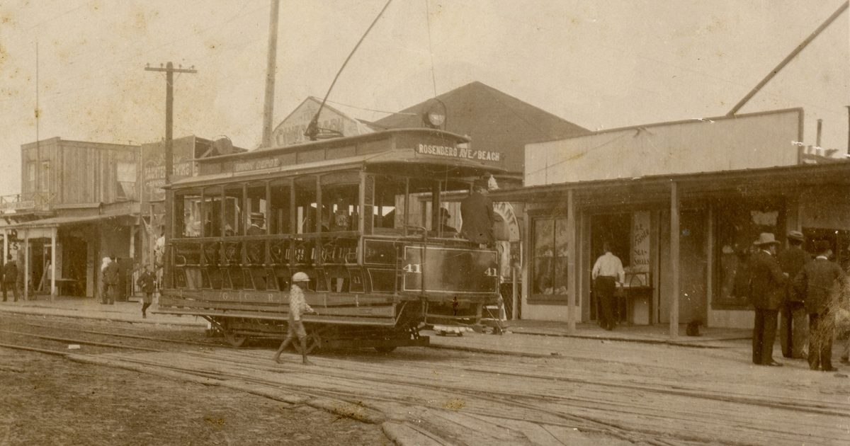 Podcast: The Rolling History of Galveston's Iconic Trolley System ...